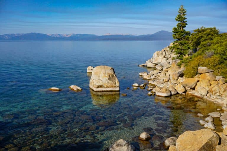 25 Most Beautiful Lakes in California (+ Map!) - Roadtripping California